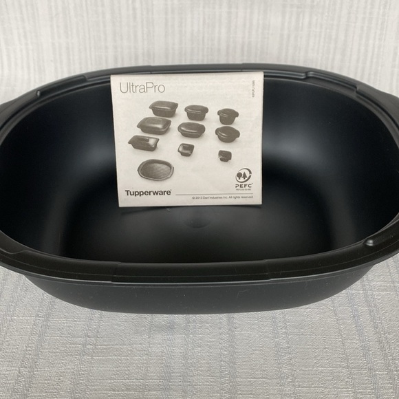Tupperware | Kitchen | New Tupperware Ultrapro 2 Qt 2 Liter Casserole ...